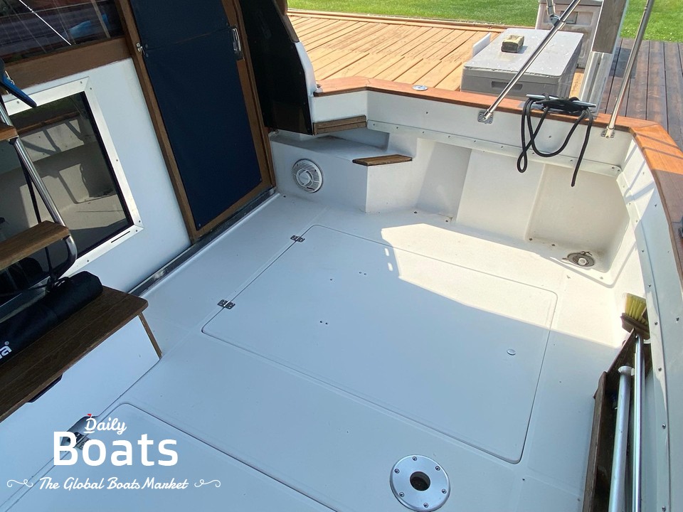 1989 Bayliner 3288 Motoryacht for sale. View price, photos and Buy 1989 ...