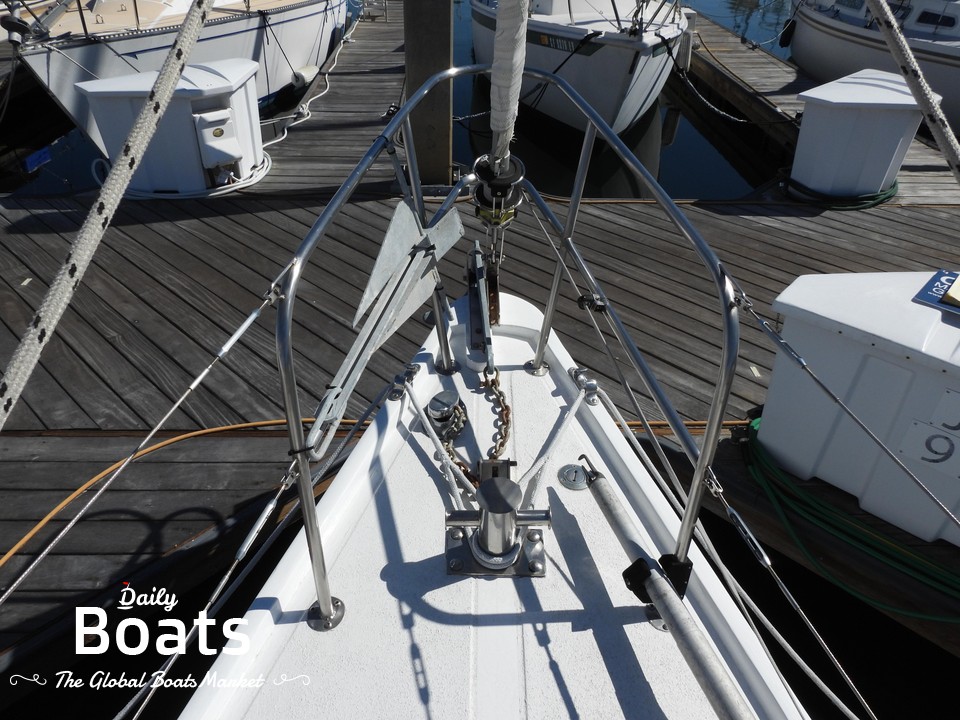 1977 Islander 32 for sale. View price, photos and Buy 1977 Islander 32 ...