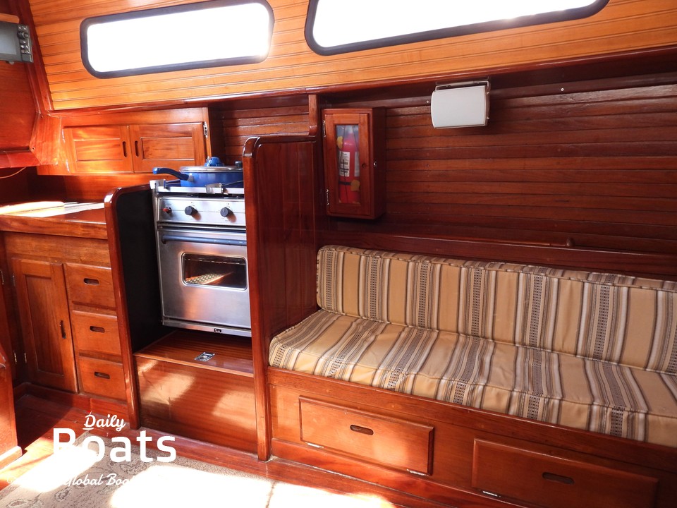 1977 Islander 32 for sale. View price, photos and Buy 1977 Islander 32 ...