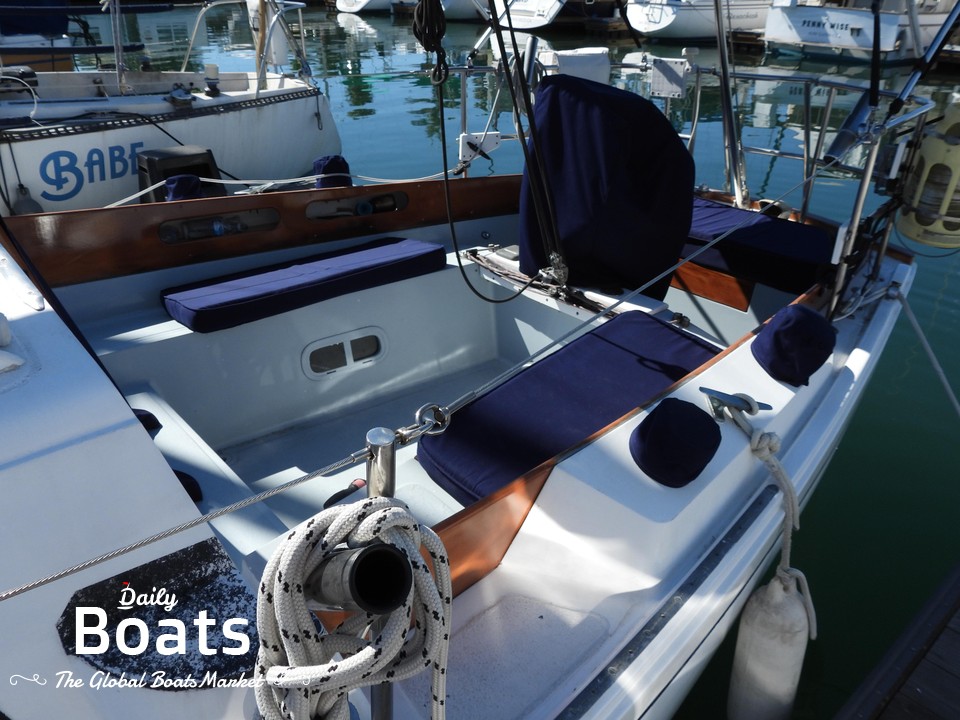 1977 Islander 32 for sale. View price, photos and Buy 1977 Islander 32 ...