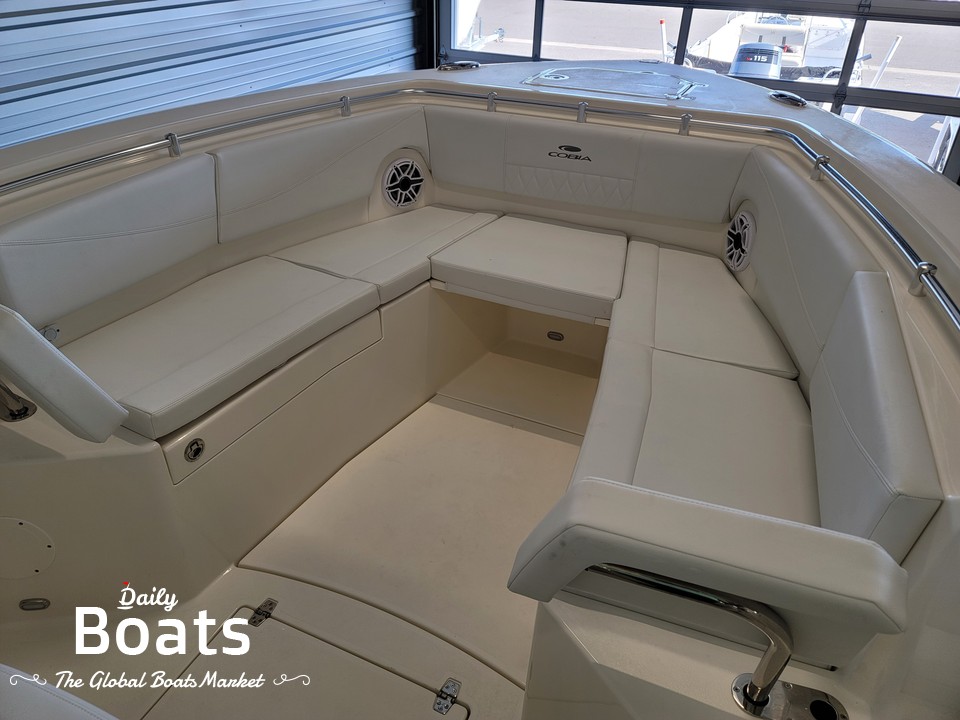 2022 Cobia 320 Cc for sale. View price, photos and Buy 2022 Cobia 320 ...