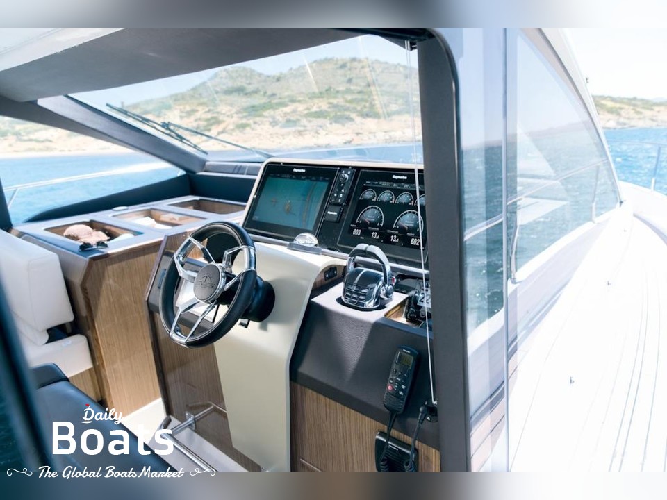 2023 Sealine C530 for sale. View price, photos and Buy 2023 Sealine ...