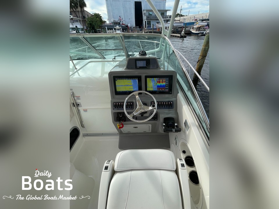 2017 Robalo R305 Walkaround for sale. View price, photos and Buy 2017 ...