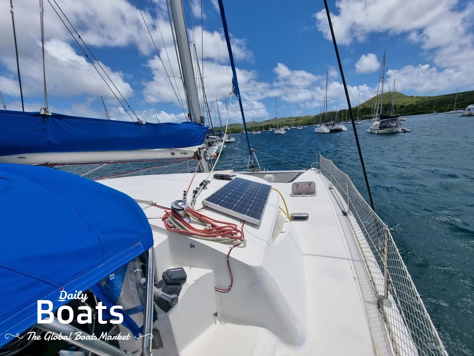 1994 Fountaine Pajot Athena 38 for sale. View price, photos and Buy ...