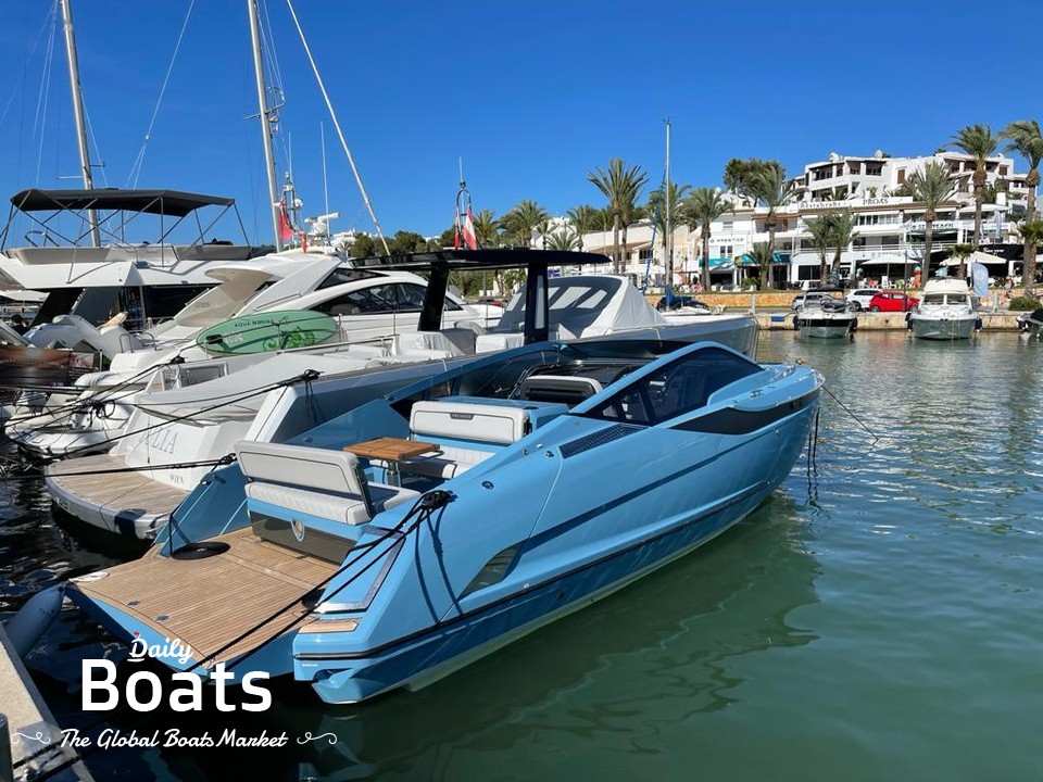 2021 Fairline F//Line 33 for sale. View price, photos and Buy 2021 ...