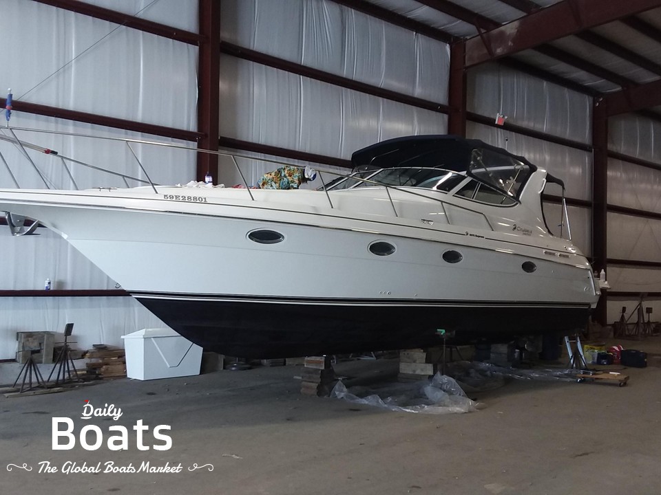 2000 Cruisers Yachts 3375 Express for sale. View price, photos and Buy ...