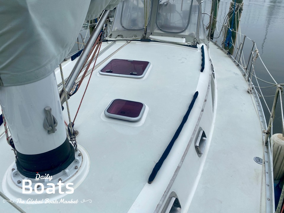 1993 Freedom 38 for sale. View price, photos and Buy 1993 Freedom 38 ...