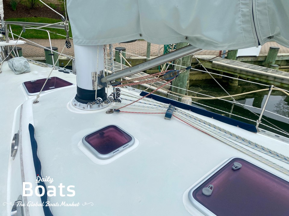 1993 Freedom 38 for sale. View price, photos and Buy 1993 Freedom 38 ...