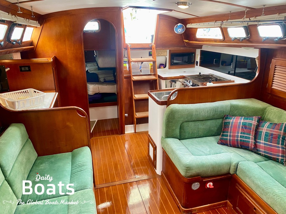 1993 Freedom 38 for sale. View price, photos and Buy 1993 Freedom 38 ...