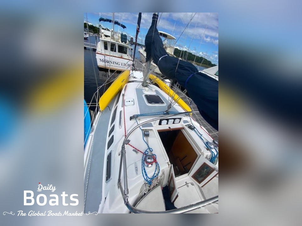 1997 Hunter 336 for sale. View price, photos and Buy 1997 Hunter 336 ...