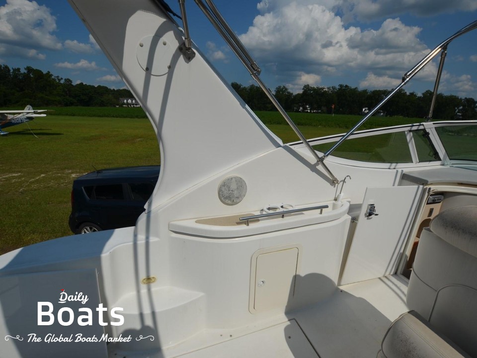 2001 Cruisers Yachts 3075 Express for sale. View price, photos and Buy ...