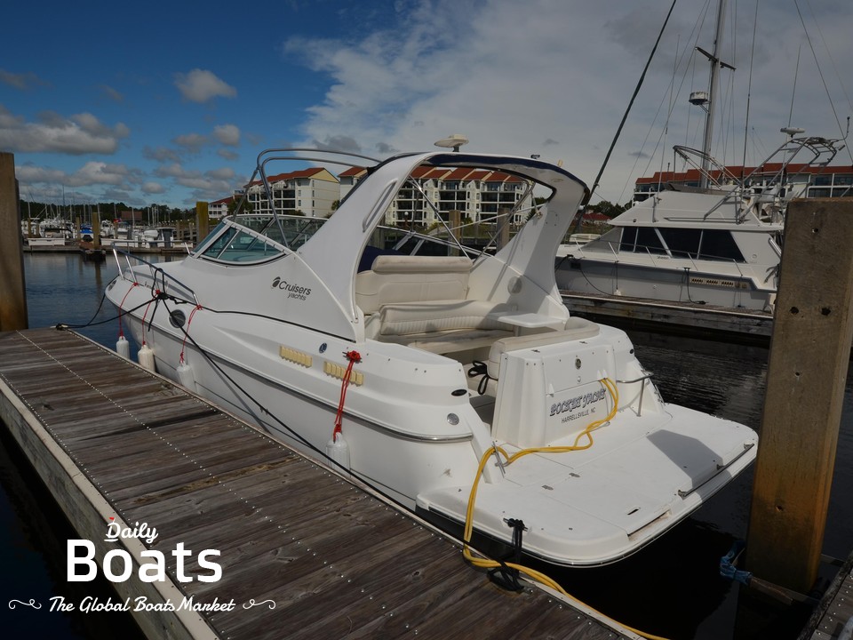 2001 Cruisers Yachts 3075 Express for sale. View price, photos and Buy ...