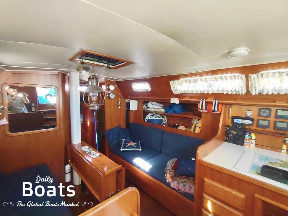 1982 Islander 40 for sale. View price, photos and Buy 1982 Islander 40 ...