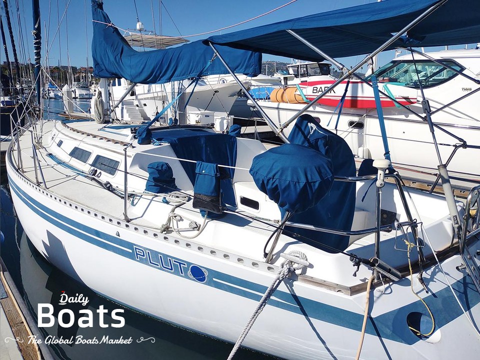 1982 Islander 40 for sale. View price, photos and Buy 1982 Islander 40 ...