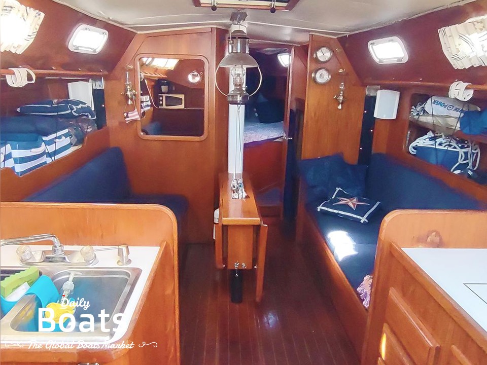 1982 Islander 40 for sale. View price, photos and Buy 1982 Islander 40 ...