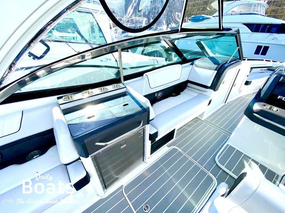 2021 Formula 330 Crossover Bowrider for sale. View price, photos and ...