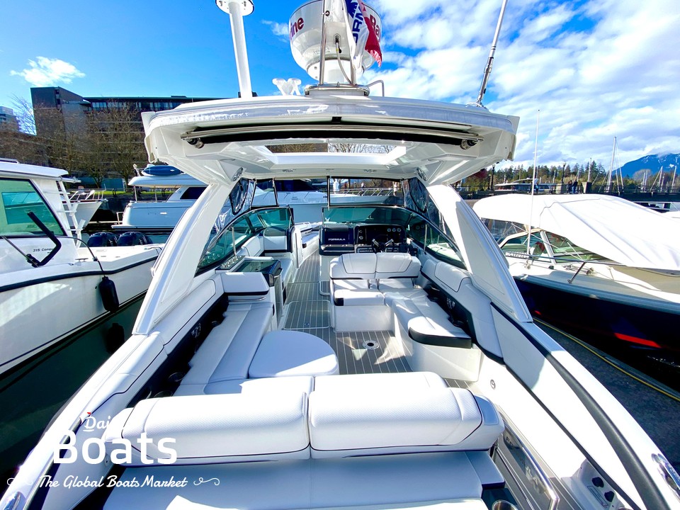 2021 Formula 330 Crossover Bowrider for sale. View price, photos and ...