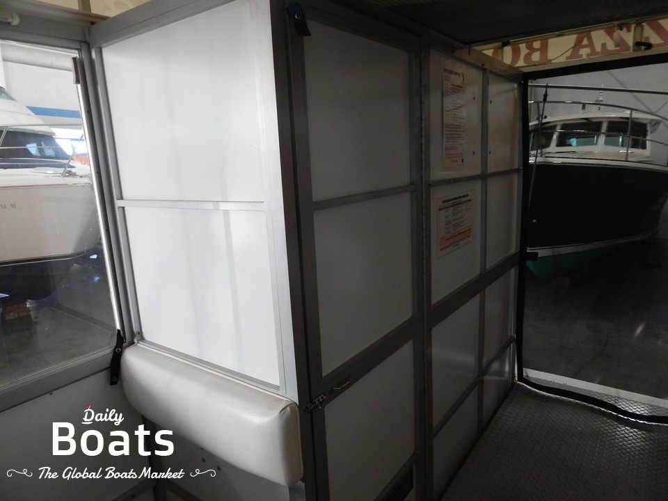 1992 Pontoon Vending Boat for sale. View price, photos and Buy 1992 ...