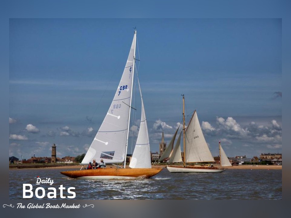 1966 International One Design 33 for sale. View price, photos and Buy ...