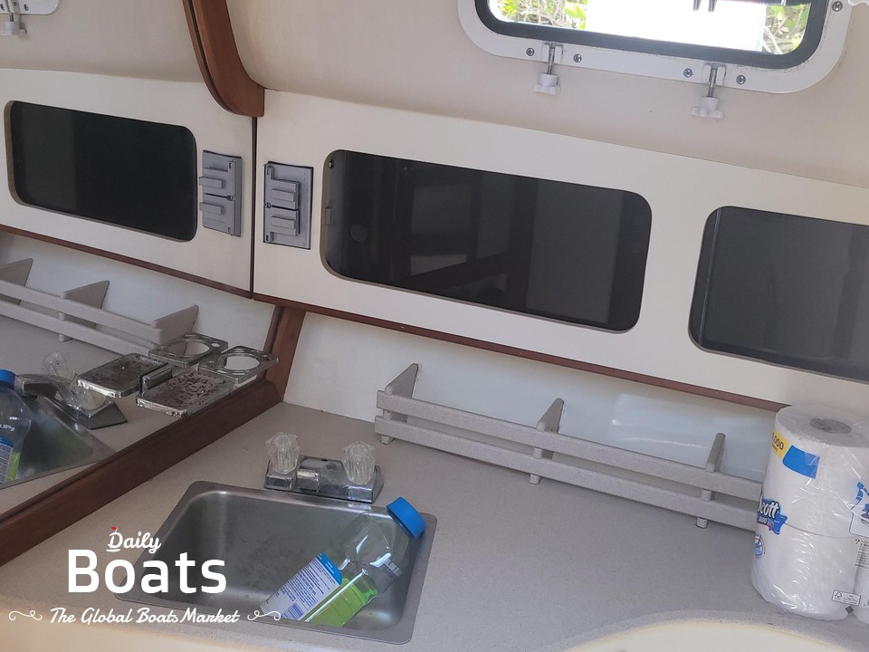 2000 Albin 35 Tournament Express for sale. View price, photos and Buy ...