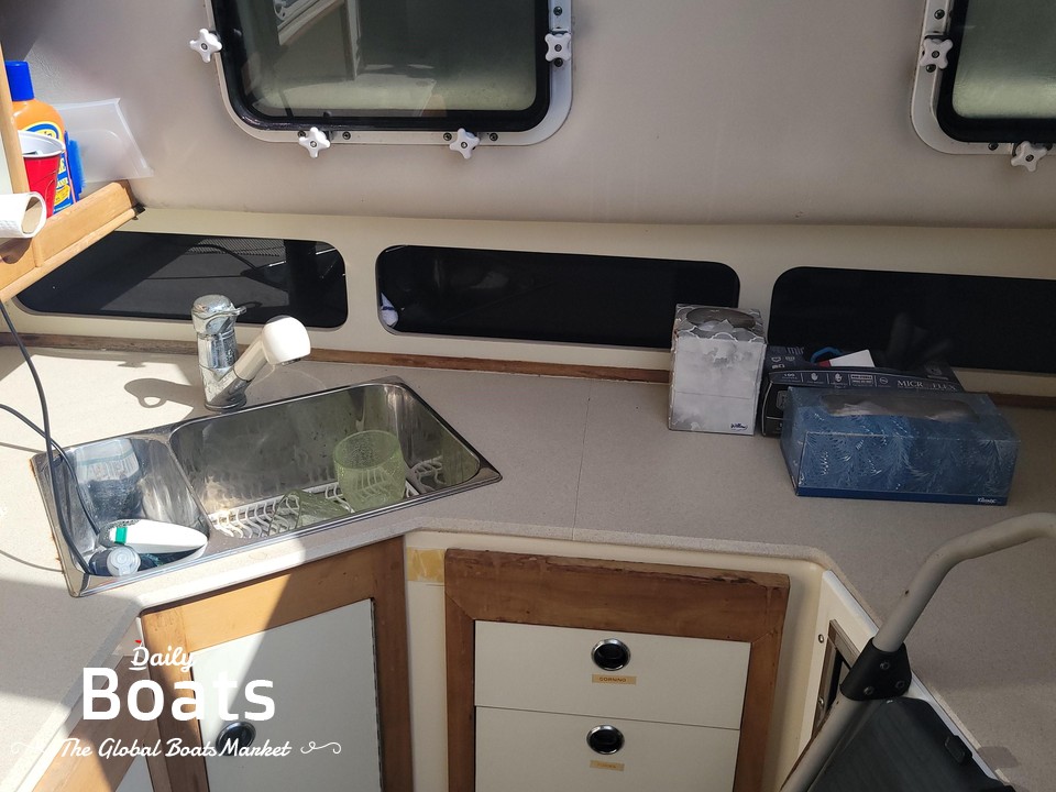 2000 Albin 35 Tournament Express for sale. View price, photos and Buy ...