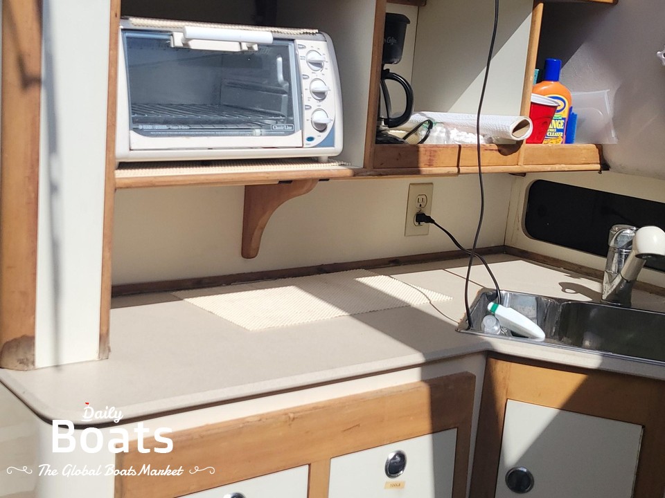 2000 Albin 35 Tournament Express for sale. View price, photos and Buy ...