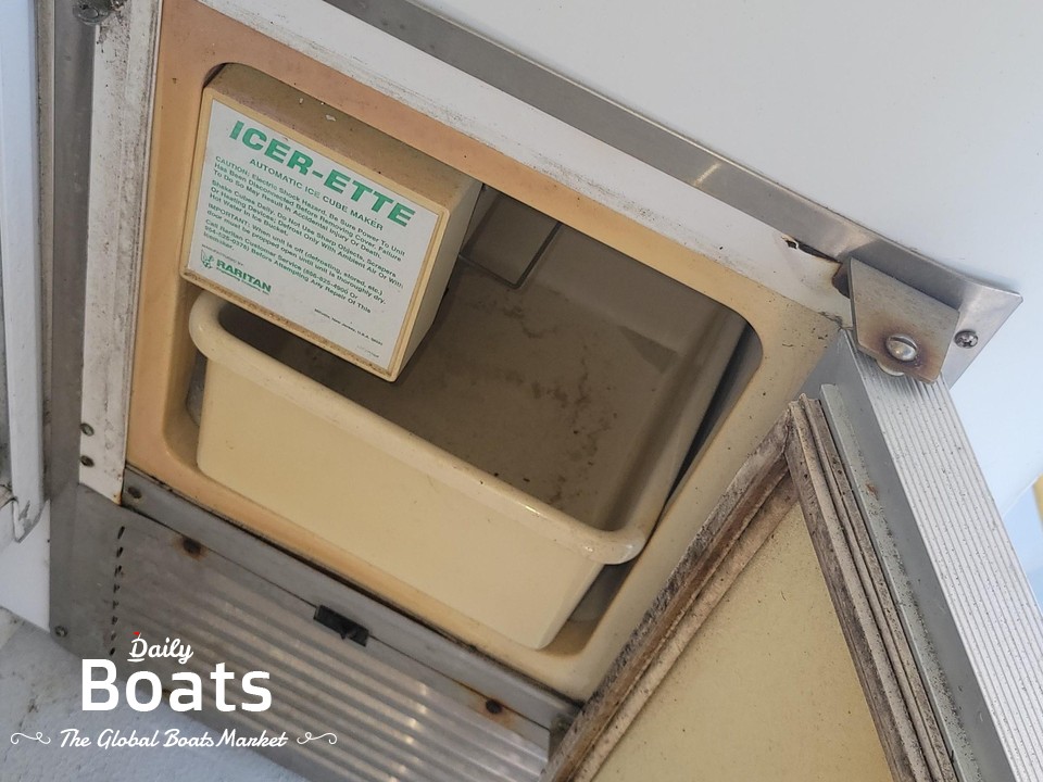 2000 Albin 35 Tournament Express for sale. View price, photos and Buy ...