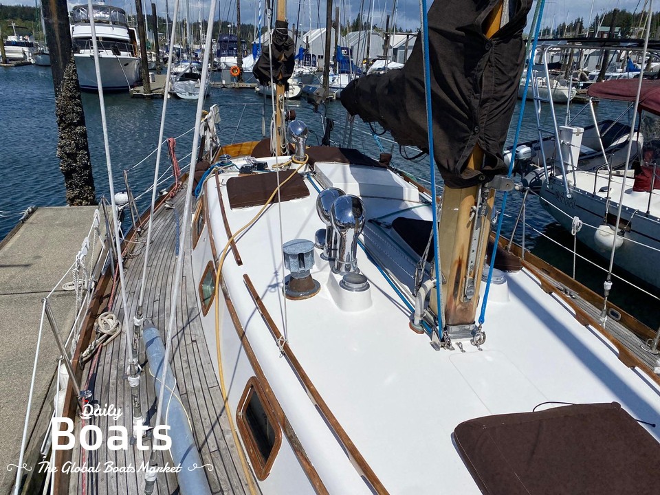 Cheoy Lee Offshore for sale. View price, photos and Buy Cheoy Lee ...