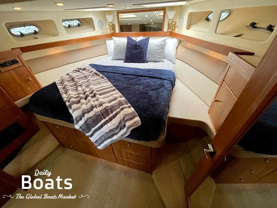 Bayliner 4788 Pilothouse w/ 2000 interior for sale. View price, photos ...