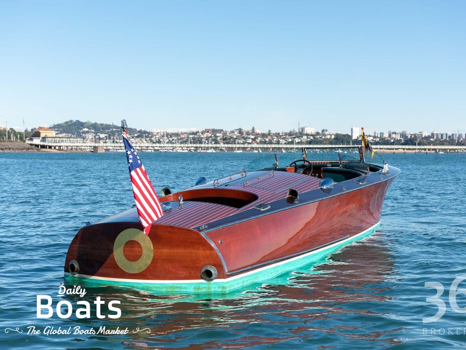 2002 Hacker-Craft 30' Runabout for sale. View price, photos and Buy 2002 Hacker-Craft 30 ...