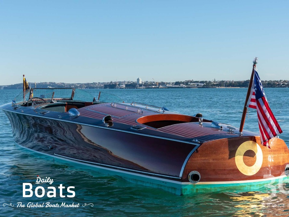 2002 Hacker-Craft 30' Runabout for sale. View price, photos and Buy ...