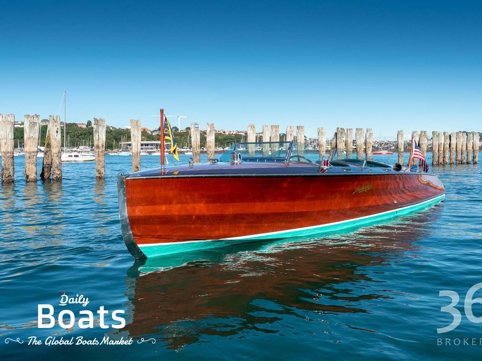 2002 Hacker-Craft 30' Runabout for sale. View price, photos and Buy ...