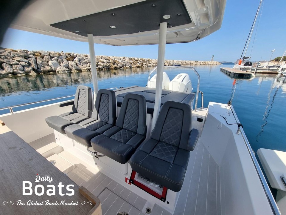 2019 Axopar 37 Sun Top for sale. View price, photos and Buy 2019 Axopar ...