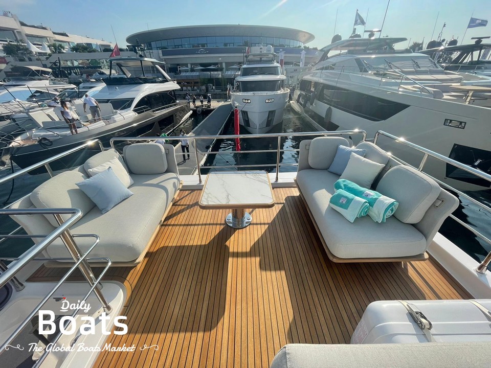 2021 Azimut Flybridge 60 for sale. View price, photos and Buy 2021 ...