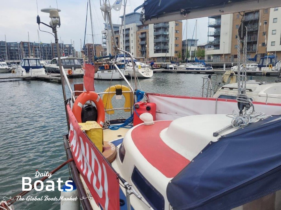 1984 Meridian 31 Motorsailer for sale. View price, photos and Buy 1984 ...