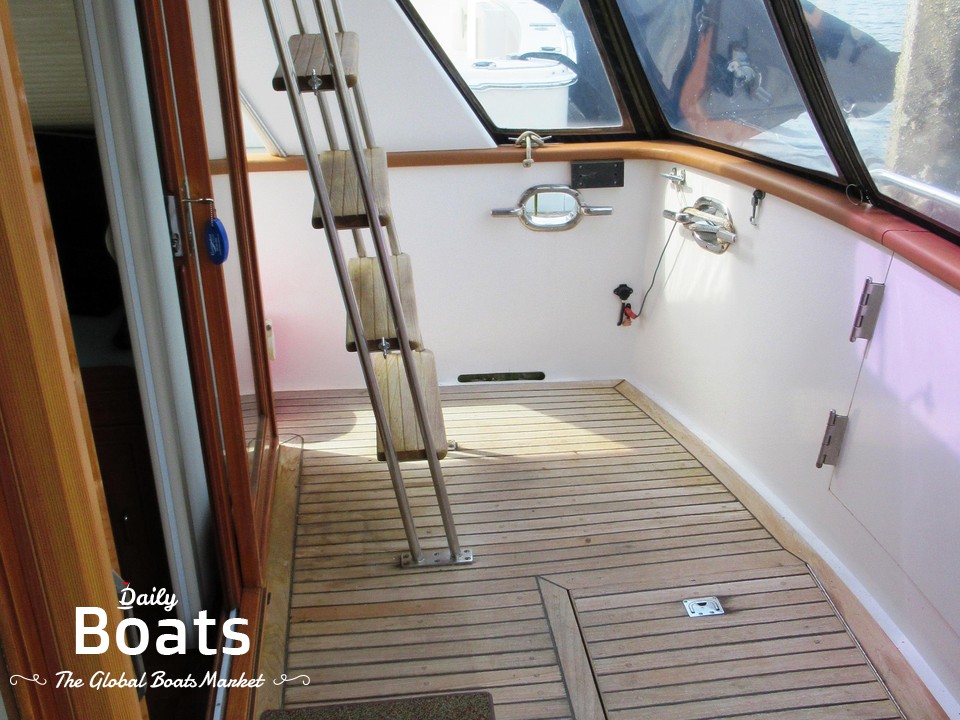 1984 Ocean Alexander 40 Sedan for sale. View price, photos and Buy 1984 ...