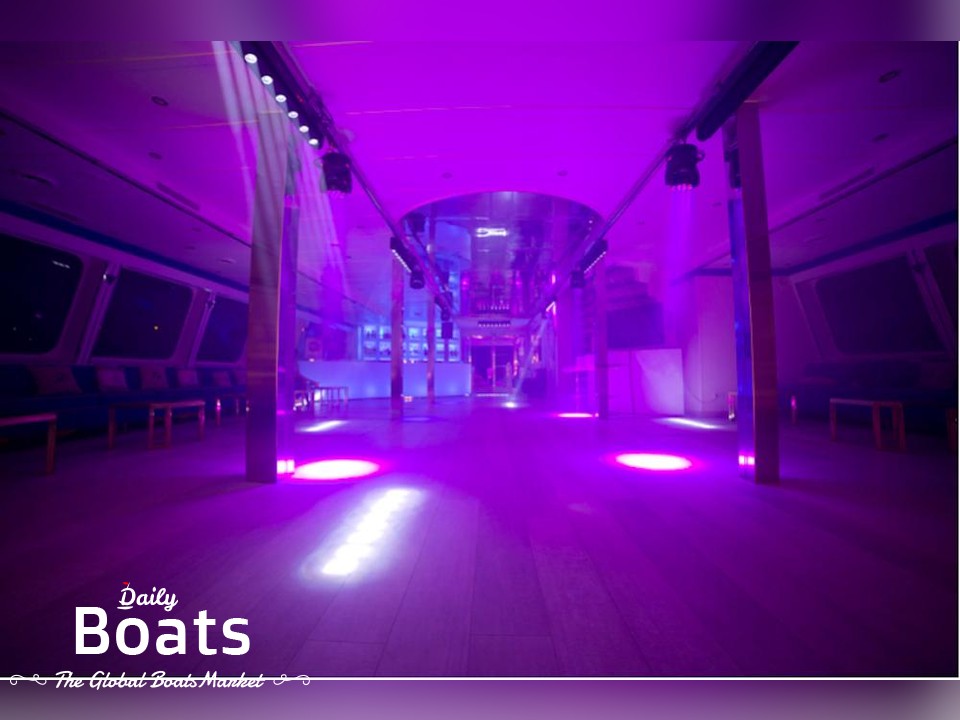 1992 Vittoria Catamaran Boat Vip Club for sale. View price, photos and ...