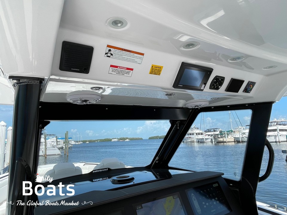 2022 Everglades 395Cc for sale. View price, photos and Buy 2022 ...