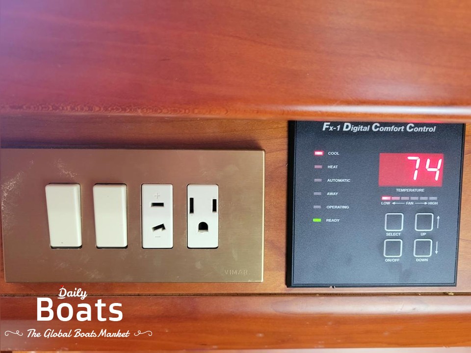 2001 Apreamare 33 for sale. View price, photos and Buy 2001 Apreamare ...