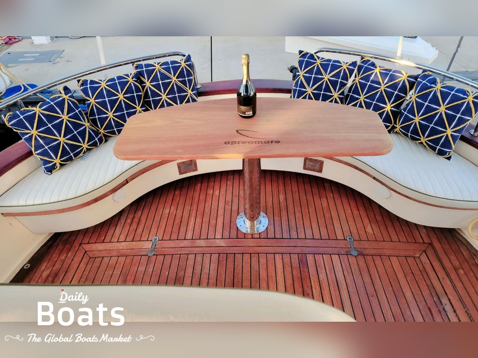 2001 Apreamare 33 for sale. View price, photos and Buy 2001 Apreamare ...