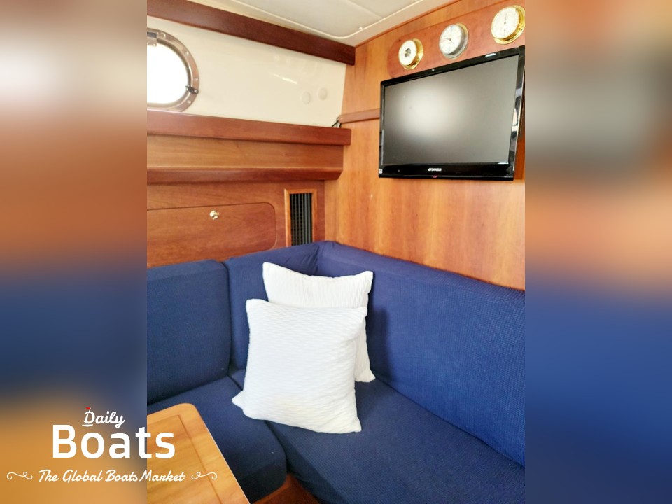 2001 Apreamare 33 for sale. View price, photos and Buy 2001 Apreamare ...