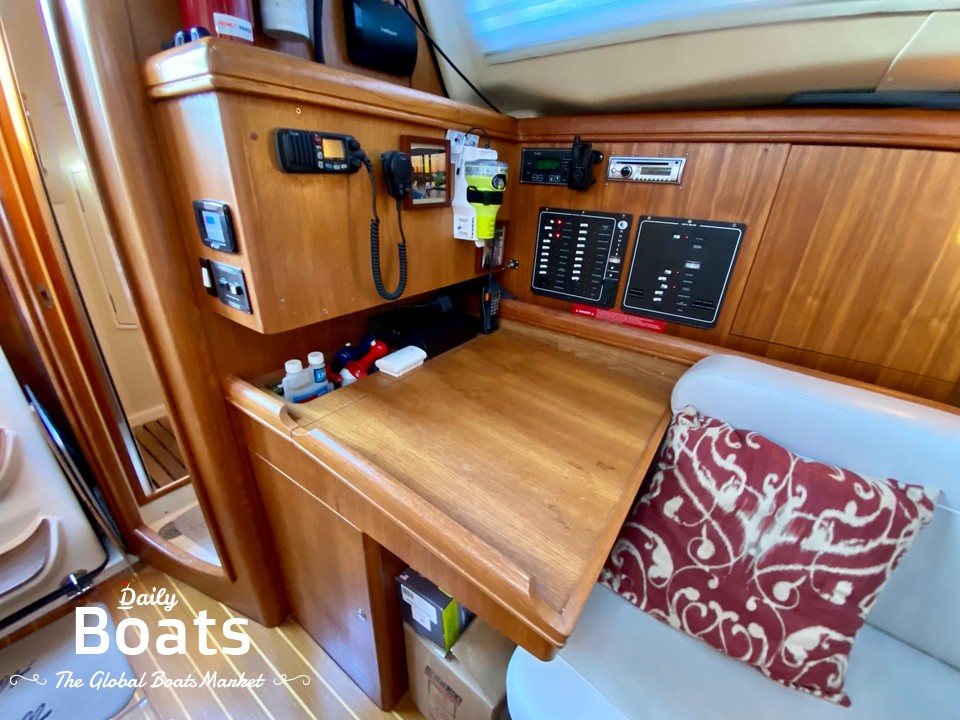 2003 Hunter 356 for sale. View price, photos and Buy 2003 Hunter 356 ...