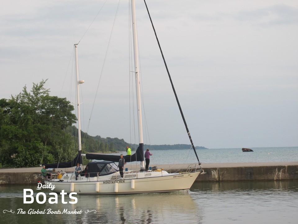 1981 Hughes 40 Center Cockpit for sale. View price, photos and Buy 1981 ...