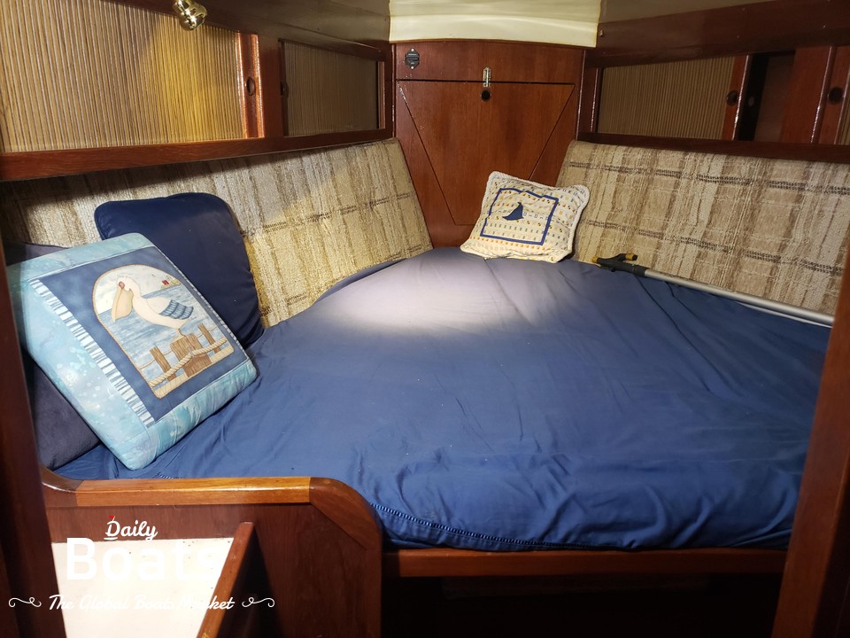 1981 Hughes 40 Center Cockpit for sale. View price, photos and Buy 1981 ...