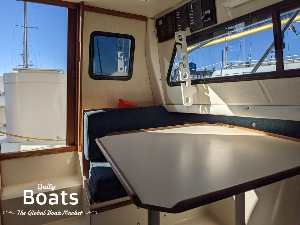 1995 Skipjack 262 Flybridge for sale. View price, photos and Buy 1995 ...