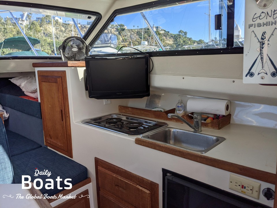 1995 Skipjack 262 Flybridge for sale. View price, photos and Buy 1995 ...