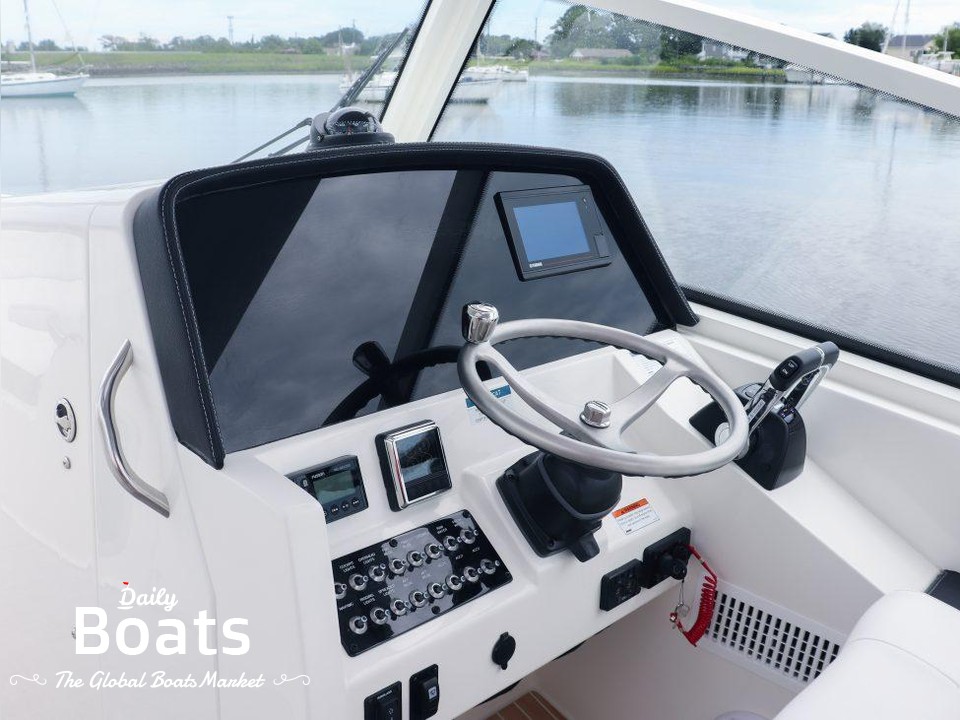 2023 World Cat 325 Dc for sale. View price, photos and Buy 2023 World ...