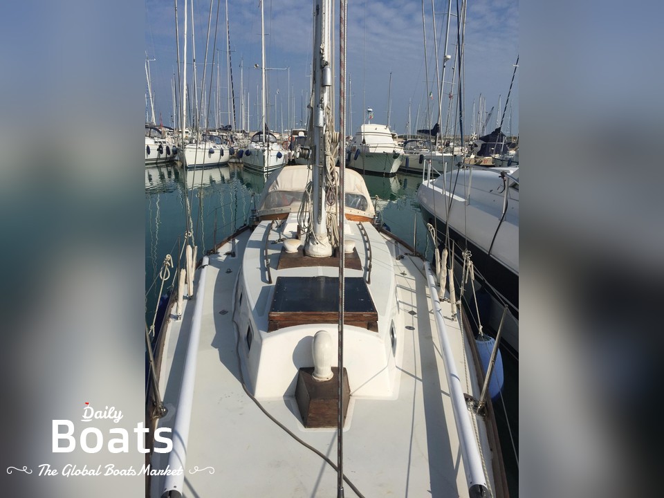 Antique classic sailing boats Nautor Swan 36 for sale - Daily Boats