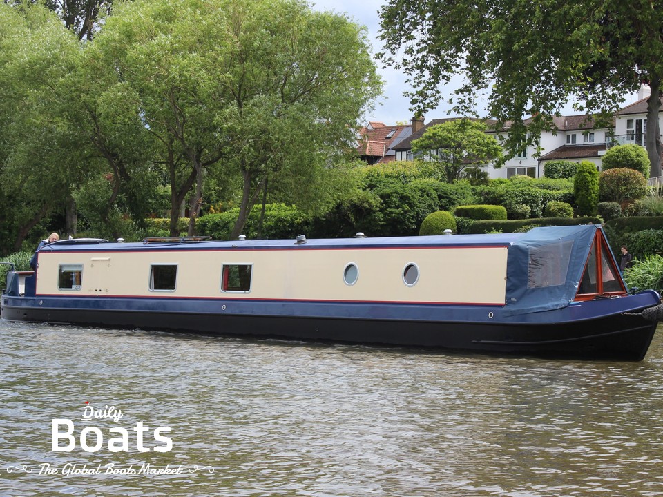 Collingwood 60 cruiser stern narrowboat for sale - Daily Boats
