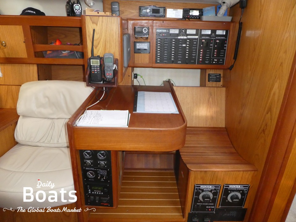 2001 Hunter 460 for sale. View price, photos and Buy 2001 Hunter 460 ...